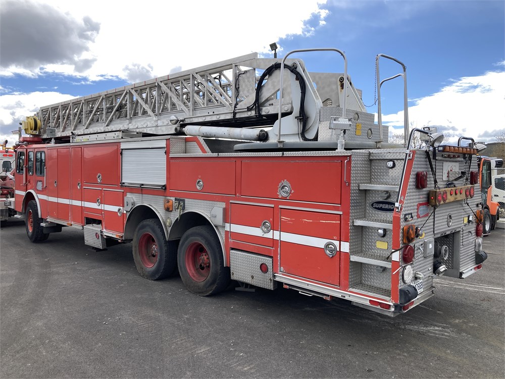 CAG - 1993 E-ONE HURRICANE CAMION D'INCENDIE 10 ROUES, ÉCHELLE, PNBV ...