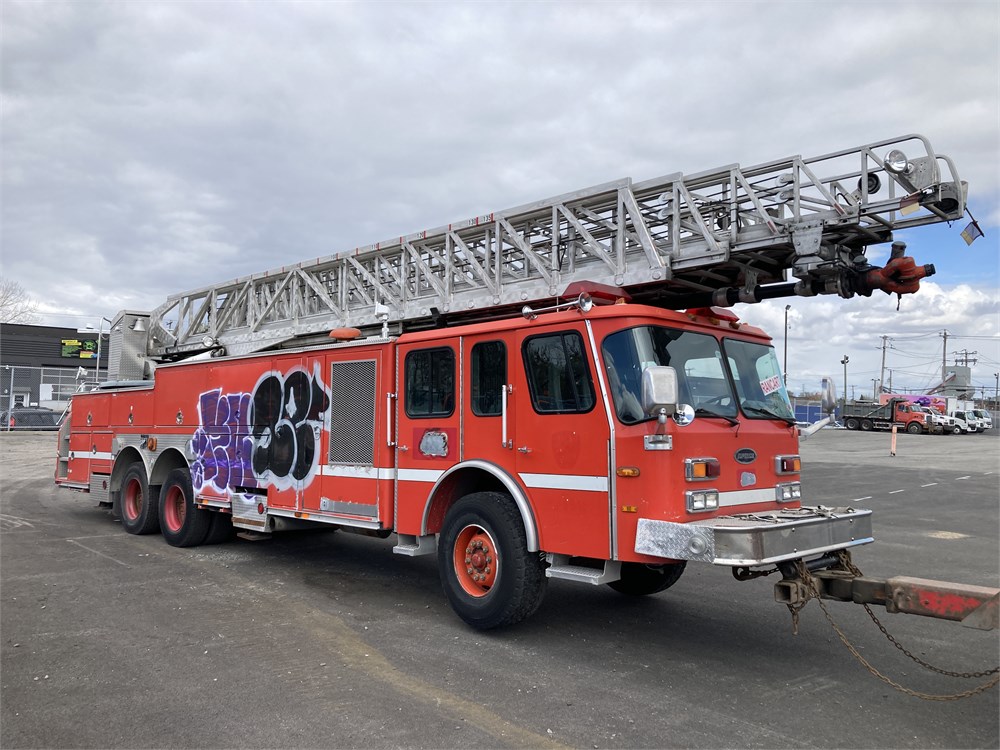 CAG - 1993 E-ONE HURRICANE CAMION D'INCENDIE 10 ROUES, ÉCHELLE, PNBV ...